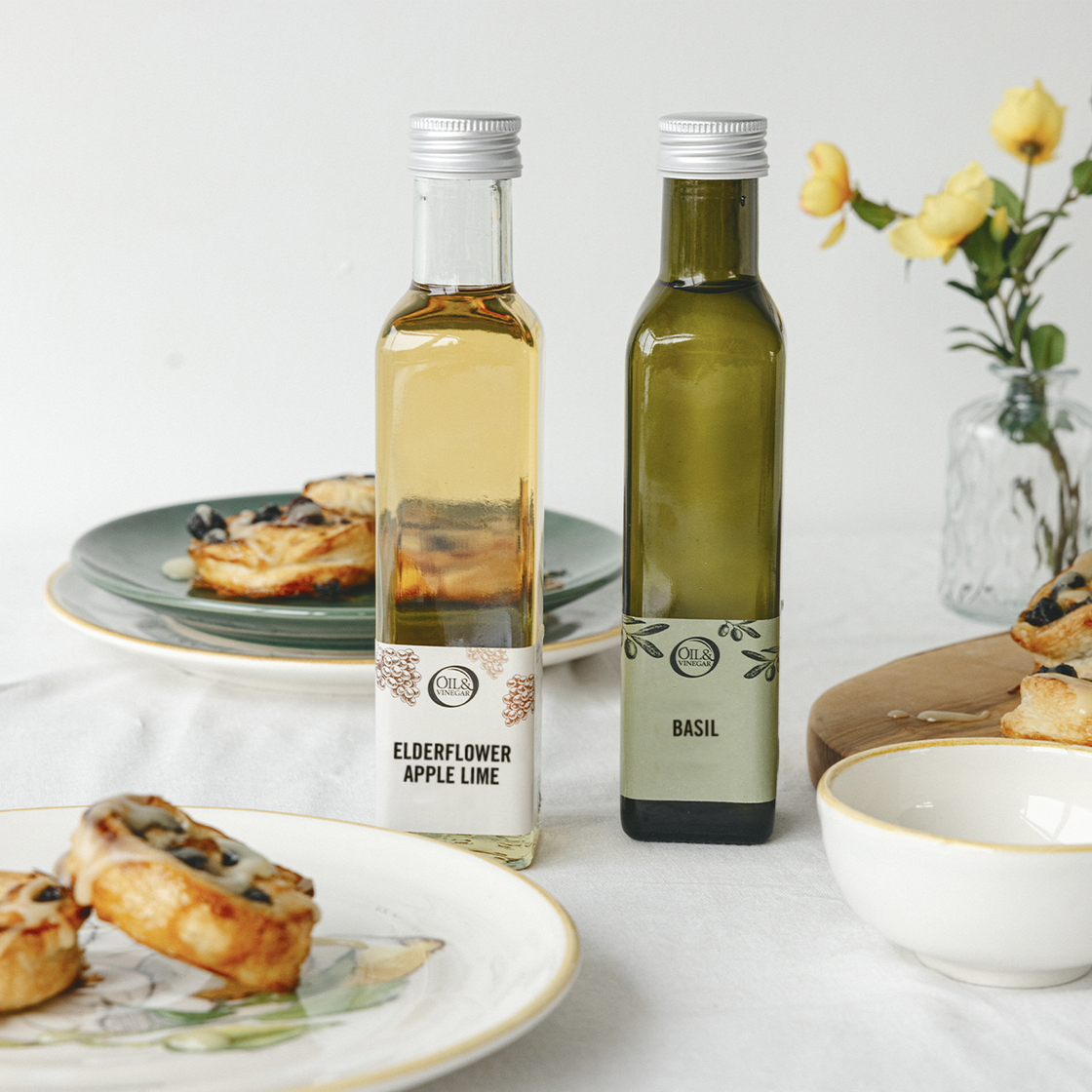 White Balsamic Vinegar: Light, Tangy & Infused Flavors | Oil & Vinegar ...